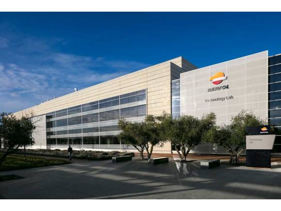 Repsol desarrollará el combustible del futuro con energías renovables