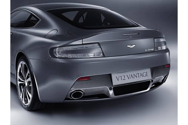 Aston Martin Vantage V12