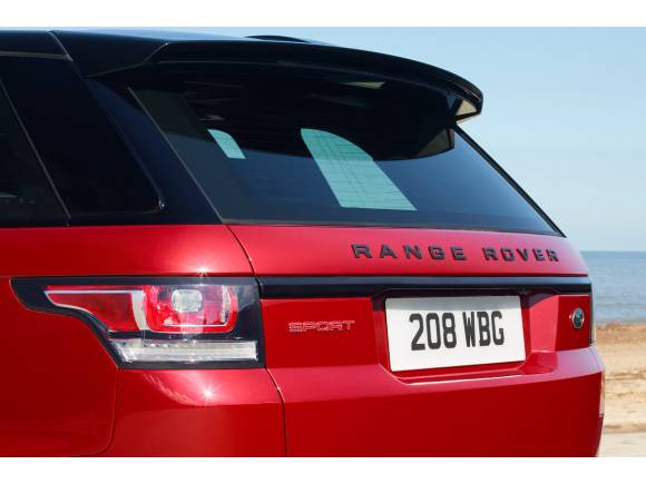 Nuevo Range Rover Sport HST, por debajo del SVT